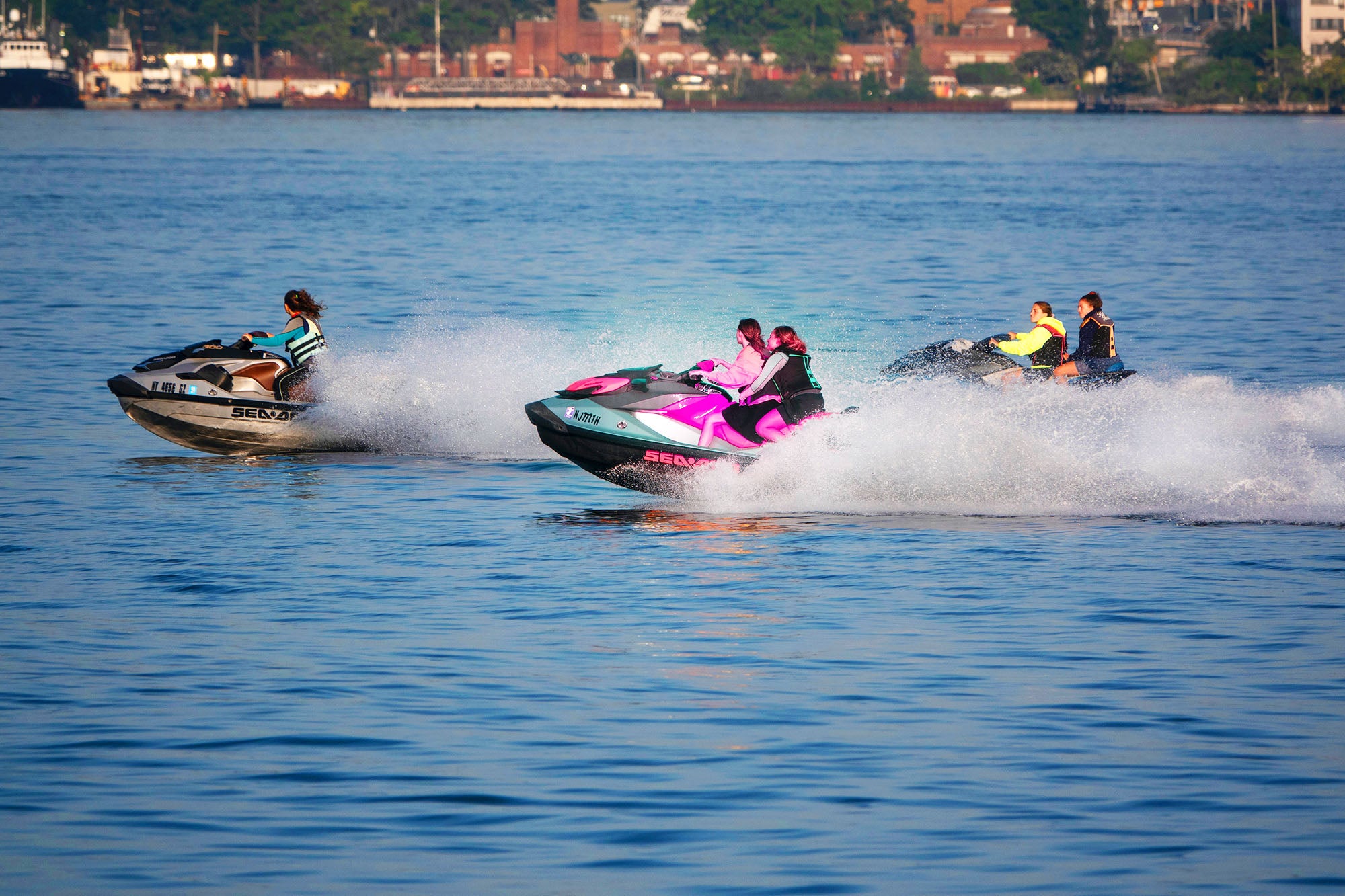 Large PWC Group Riding Tips | Ryde It Jet Ski Hire Perth – rydeitjetski
